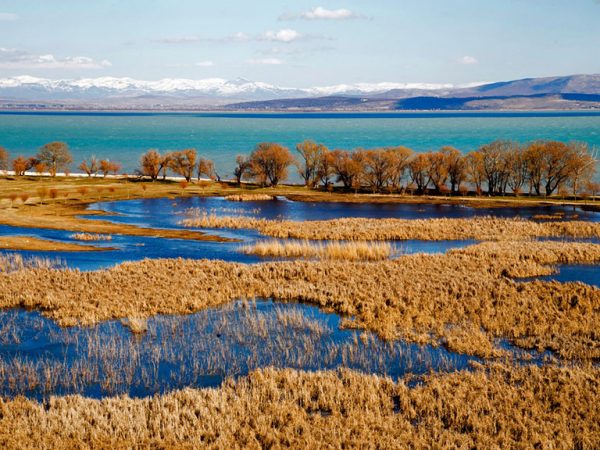 Top 10 of the Most Beautiful Lakes in Turkey