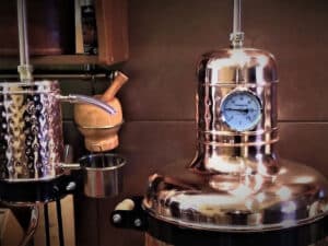 Turkish Raki: Complete Guide to the Strong National Drink