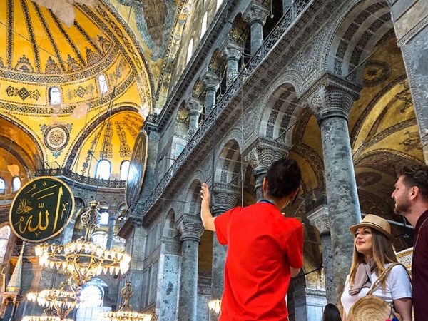 7 Reasons for Hiring a Professional Tour Guide in Turkey